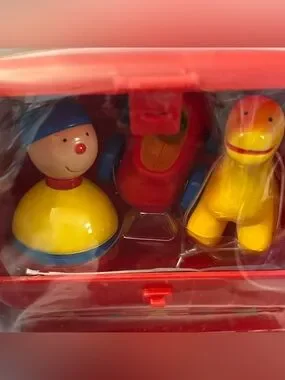 Irwin | Toys | Vintage Caillou Ready For Bed Toy Chest Play Set New In ...